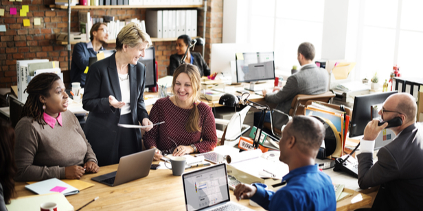 What is HRO? (Human Resource Outsourcing) | ADP